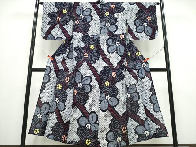 ■■■　サイズ　■■■ 身丈 151cm（肩から） 裄丈 65.5cm 袖丈 46cm　縫込み 4cm 袖幅 34.5cm 前幅 24.5cm 後幅 29.5cm 着物縫いこみ 内揚げ 0cm 裄 お袖側 約0cm　身頃側 約1.5cm ■...