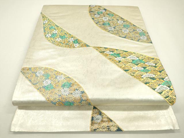 ■■■　サイズ　■■■ 長さ 440cm 幅 31cm程 ■■■　商品詳細　■■■ 【正絹・芯なし】 状態は1.2回程しか締めておりませんが 接写画像のように前柄・裏地に薄い汚れがございます。 その他特に目立ったシミ汚れなどもなく大変良い状...