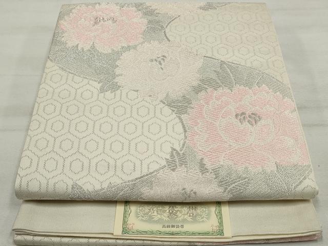 ■■■　サイズ　■■■ 長さ 440cm 幅 30.5cm程 ■■■　商品詳細　■■■ 【正絹・未仕立て】 詳細に関しましては、画像をご確認ください。 大変上質な逸品になります。 お安く出品致しますので、是非この機会にいかがでしょうか？ ※...