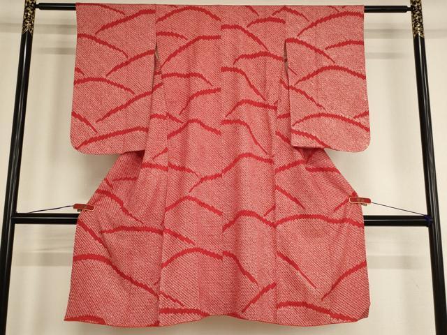 ■■■　サイズ　■■■ 【祝着】 身丈 114.5cm（肩から） 裄丈 51cm（肩上げ　0cm） 袖丈 56cm　縫込み 3.5cm 袖幅 28cm 前幅 18.5cm 後幅 23.5cm 着物縫いこみ 内揚げ 0cm （腰上げ　0cm）...