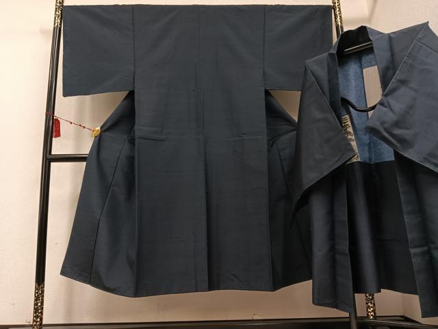 ■■■　サイズ　■■■ 【着物】 身丈 138cm（肩から） 裄丈 66cm 袖丈 48cm　縫込み 3cm 袖幅 34cm 前幅 24cm 後幅 30cm 着物縫いこみ 内揚げ 4cm 裄 お袖側 約1cm　身頃側 約3.5cm 【羽織】...