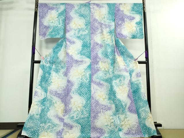 ■■■　サイズ　■■■ 身丈 172.5cm（肩から） 裄丈 70.5cm 袖丈 48.5cm　縫込み 2cm 袖幅 36.5cm 前幅 27.5cm 後幅 33cm 着物縫いこみ 内揚げ 0cm 裄 お袖側 約 1cm　身頃側 約 1cm...