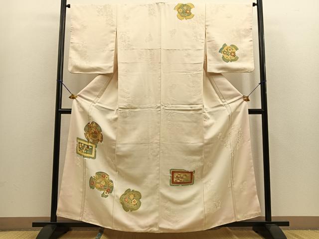 ■■■　サイズ　■■■ 身丈 158cm（肩から） 裄丈 65cm 袖丈 52cm　縫込み 6cm 袖幅 33cm 前幅 23cm 後幅 29.5cm 着物縫いこみ 内揚げ 7.5cm 裄 お袖側 約3cm　身頃側 約2cm ■■■　商品詳...