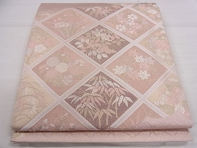 ■■■　サイズ　■■■ 長さ 432cm 幅 31cm程 ■■■　商品詳細　■■■ 【正絹】 状態は 前柄付近から手先に折れ山の薄い汚れ、裏地に薄い汚れがございますが その他特に目立ったシミ汚れなどもなく大変良い状態です。 大変上質な逸品に...