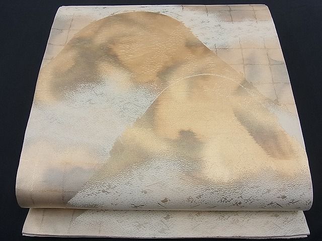 ■■■　サイズ　■■■ 長さ 428cm 幅 31cm程 ■■■　商品詳細　■■■ 【正絹】状態は接写画像のように柄止まりに折れ山の薄い汚れ、裏地に薄いシミがございますがその他特に目立ったシミ汚れなどもなく大変良い状態です。着用時には見えな...