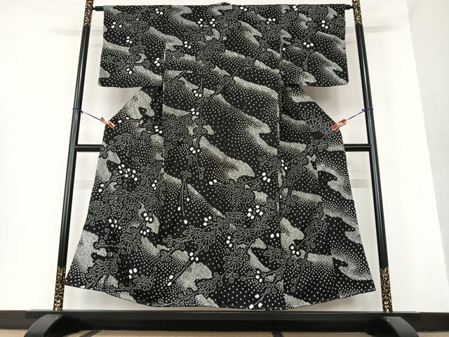 ■■■　サイズ　■■■ 身丈 152cm（肩から） 裄丈 61.5cm 袖丈 48cm　縫込み 5cm 袖幅 32cm 前幅 24cm 後幅 28.5cm 着物縫いこみ 内揚げ 5.5cm 裄 お袖側 約2cm　身頃側 約0cm ■■■　商...