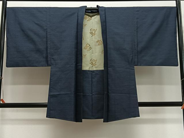 ■■■　サイズ　■■■ 身丈 87cm（肩から） 裄丈 68cm 袖丈 49cm　縫込み 4.5cm 袖幅 34cm 前幅 20.5cm 後幅 31.5cm 裄 お袖側 約0cm　身頃側 約0cm ■■■　商品詳細　■■■ 【正絹】 状態は...