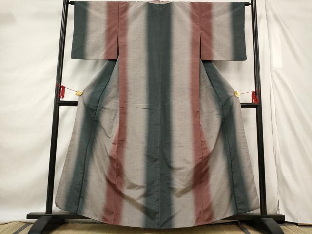 ■■■　サイズ　■■■ 身丈 159.5cm（肩から） 裄丈 63cm 袖丈 46.5cm　縫込み 6cm 袖幅 32cm 前幅 25cm 後幅 29cm 着物縫いこみ 内揚げ 5.5cm 裄 お袖側 約3.5cm　身頃側 約3.5cm ■...