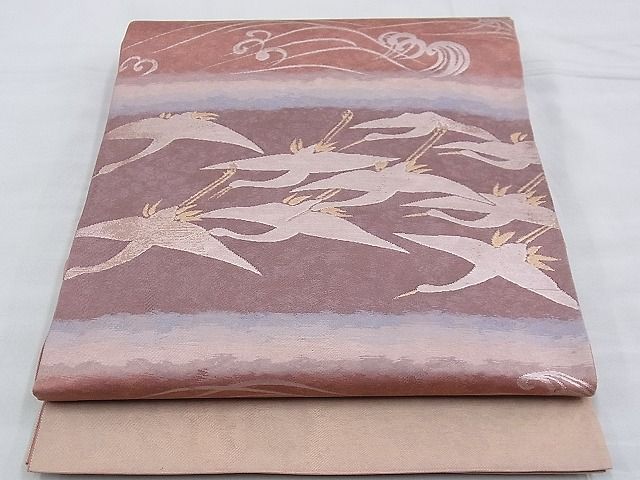 ■■■　サイズ　■■■ 長さ 424cm 幅 31cm程 ■■■　商品詳細　■■■ 【正絹】 詳細に関しましては、画像をご確認ください。 大変上質な逸品になります。 お安く出品致しますので、是非この機会にいかがでしょうか？ ※汚れに関しまし...