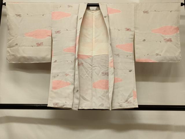■■■　サイズ　■■■ 身丈 78cm（肩から） 裄丈 65cm 袖丈 46cm　縫込み 4cm 袖幅 33.5cm 前幅 17cm 後幅 28cm 裄 お袖側 約2.5cm　身頃側 約3.5cm ■■■　商品詳細　■■■ 【正絹・未使用】...