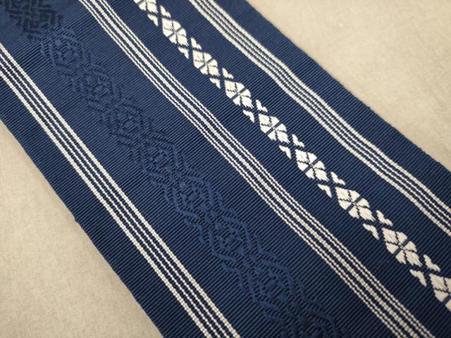 ■■■　サイズ　■■■ 長さ 410cm 幅 8cm程 ■■■　商品詳細　■■■ 【正絹】 詳細に関しましては、画像をご確認ください。 本場筑前博多織は、 福岡県福岡市博多区やその周辺で生産される絹織物です。 仏具のひとつである独鈷、華皿を...