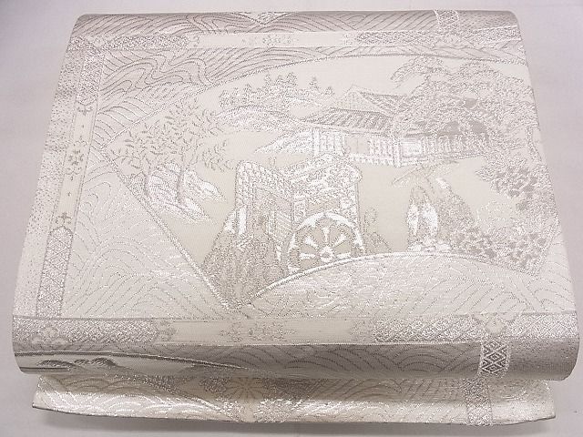 ■■■　サイズ　■■■ 長さ 420cm 幅 30cm程 ■■■　商品詳細　■■■ 【正絹】 状態は接写画像のように 表地所々に薄い汚れがございます。 大変上質な逸品になります。 お安く出品致しますので、是非この機会にいかがでしょうか？ ■...