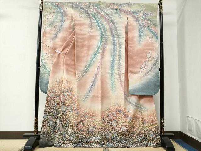 ■■■　サイズ　■■■ 身丈 170cm（肩から） 裄丈 68cm 袖丈 107cm　縫込み 9cm 袖幅 35cm 前幅 25cm 後幅 29cm 着物縫いこみ 内揚げ 3cm 裄 お袖側 約2cm　身頃側 約3cm ■■■　商品詳細　■...