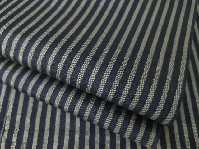 ■■■　サイズ　■■■ 身丈 149cm（肩から） 裄丈 70cm 袖丈 48.5cm　縫込み 3.5cm 袖幅 35cm 前幅 25cm 後幅 31cm 着物縫いこみ 内揚げ 8cm 裄 お袖側 約1cm　身頃側 約0cm ■■■　商品詳...