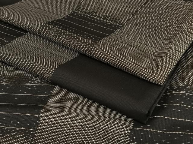 ■■■　サイズ　■■■ 身丈 162.5cm（肩から） 裄丈 68cm 袖丈 49.5cm　縫込み 8cm 袖幅 34cm 前幅 24.5cm 後幅 28.5cm 着物縫いこみ 内揚げ 2cm 裄 お袖側 約3cm　身頃側 約2.5cm ■...