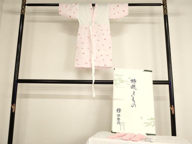 ■■■　サイズ　■■■ 【肌着】 身丈 65.5cm（肩から） 裄丈 34cm（肩上げ　0cm） 袖丈 17cm　縫込み 1cm 袖幅 18cm 前幅 14cm 後幅 20cm 着物縫いこみ 内揚げ 0cm （腰上げ　0cm） 裄 お袖側 ...