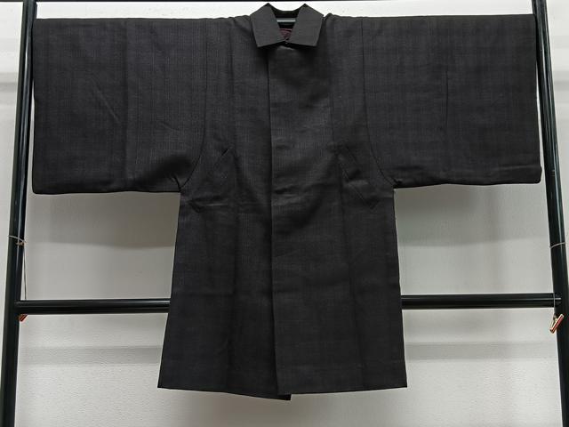 ■■■　サイズ　■■■ 身丈 99cm（肩から） 裄丈 71cm 袖丈 49cm　縫込み 2cm 袖幅 47cm 前幅 37cm 後幅 33cm 裄 お袖側 約0cm　身頃側 約0cm ■■■　商品詳細　■■■ 【交織】 状態は接写画像のよ...