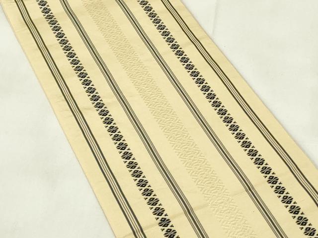 ■■■　サイズ　■■■ 長さ 348cm 幅 15cm程 ■■■　商品詳細　■■■ 【正絹】 詳細に関しましては、画像をご確認ください。 本場筑前博多織は、 福岡県福岡市博多区やその周辺で生産される絹織物です。 仏具のひとつである独鈷、華皿...