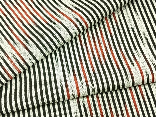 ■■■　サイズ　■■■ 身丈 150cm（肩から） 裄丈 65cm 袖丈 52cm　縫込み 5.5cm 袖幅 34cm 前幅 23.5cm 後幅 31cm 着物縫いこみ 内揚げ 0cm 裄 お袖側 約0cm　身頃側 約1cm ■■■　商品詳...