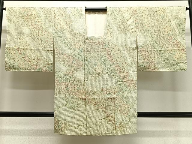 ■■■　サイズ　■■■ 身丈 90cm（肩から） 裄丈 64.5cm 袖丈 48cm　縫込み 5cm 袖幅 33.5cm 前幅 20cm 後幅 29cm 裄 お袖側 約2.5cm　身頃側 約0cm ■■■　商品詳細　■■■ 【正絹】 状態は...