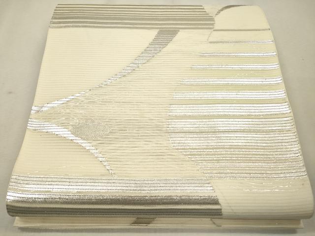■■■　サイズ　■■■ 長さ 450cm 幅 31cm程 ■■■　商品詳細　■■■ 【正絹】 状態は接写画像のように 太鼓・柄止まり・帯芯に薄い汚れがございますが その他特に目立ったシミ汚れなどもなく大変良い状態です。 大変上質な逸品になり...