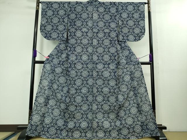 ■■■　サイズ　■■■ 身丈 169.5cm（肩から） 裄丈 65cm 袖丈 52cm　縫込み 3cm 袖幅 32.5cm 前幅 26.5cm 後幅 30.5cm 着物縫いこみ 内揚げ 0cm 裄 お袖側 約 3.5cm　身頃側 約 2cm...