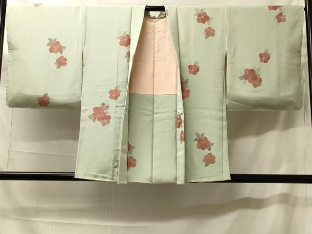 ■■■　サイズ　■■■ 身丈 78cm（肩から） 裄丈 67cm 袖丈 48.5cm　縫込み 4cm 袖幅 34.5cm 前幅 19cm 後幅 30.5cm 裄 お袖側 約0cm　身頃側 約1cm ■■■　商品詳細　■■■ 【正絹・未使用】...
