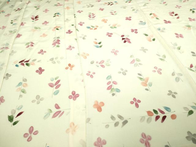 ■■■　サイズ　■■■ 身丈 162.5cm（肩から） 裄丈 64cm 袖丈 52cm　縫込み 3cm 袖幅 33.5cm 前幅 24.5cm 後幅 30.5cm 着物縫いこみ 内揚げ 0cm 裄 お袖側 約2cm　身頃側 約2cm ■■■...