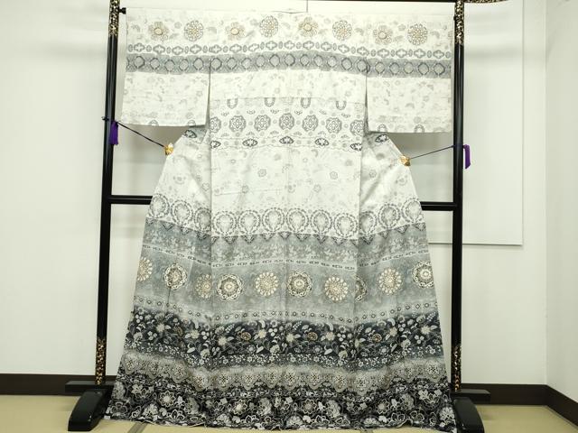 ■■■　サイズ　■■■ 身丈 173.5cm（肩から） 裄丈 67.5cm 袖丈 49cm　 縫込み 5cm 袖幅 35cm 前幅 25cm 後幅 30.5cm 着物縫いこみ 内揚げ 3cm 裄 お袖側 約 2cm　身頃側 約 2cm ■■...