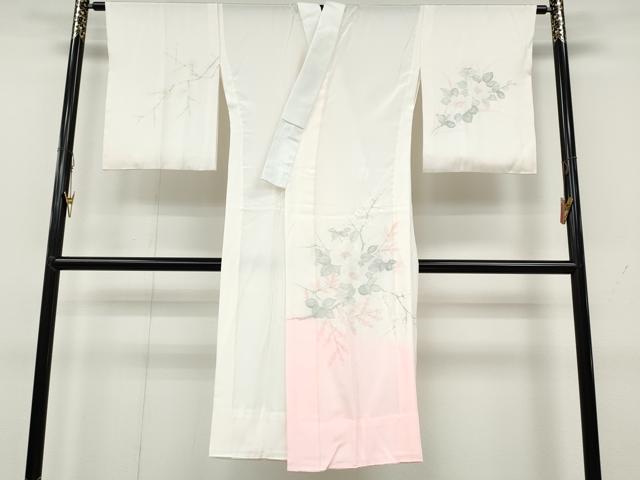 ■■■　サイズ　■■■ 身丈 127cm（肩から） 裄丈 64cm 袖丈 52cm　縫込み 4.5cm 袖幅 32.5cm 前幅 26cm 後幅 30cm 着物縫いこみ 内揚げ 0cm 裄 お袖側 約3cm　身頃側 約1cm ■■■　商品詳...