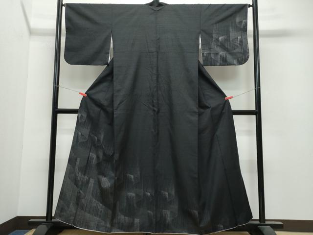 ■■■　サイズ　■■■ 身丈 158cm（肩から） 裄丈 65.5cm 袖丈 46cm　縫込み 6cm 袖幅 33cm 前幅 25cm 後幅 30.5cm 着物縫いこみ 内揚げ 8.5cm 裄 お袖側 約3cm　身頃側 約3cm ■■■　商...