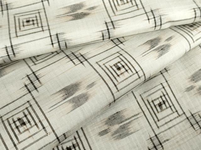 ■■■　サイズ　■■■ 身丈 159cm（肩から） 裄丈 65.5cm 袖丈 47.5cm　縫込み 3cm 袖幅 33.5cm 前幅 26cm 後幅 31cm 着物縫いこみ 内揚げ 5cm 裄 お袖側 約2cm　身頃側 約2cm ■■■　商...