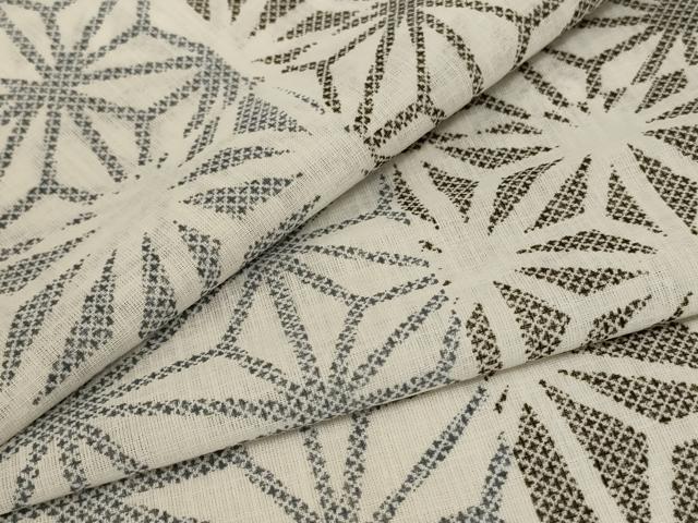 ■■■　サイズ　■■■ 身丈 167.5cm（肩から） 裄丈 65.5cm 袖丈 48.5cm　縫込み 2cm 袖幅 33.5cm 前幅 29.5cm 後幅 30cm 着物縫いこみ 内揚げ 5.5cm 裄 お袖側 約1cm　身頃側 約1cm...