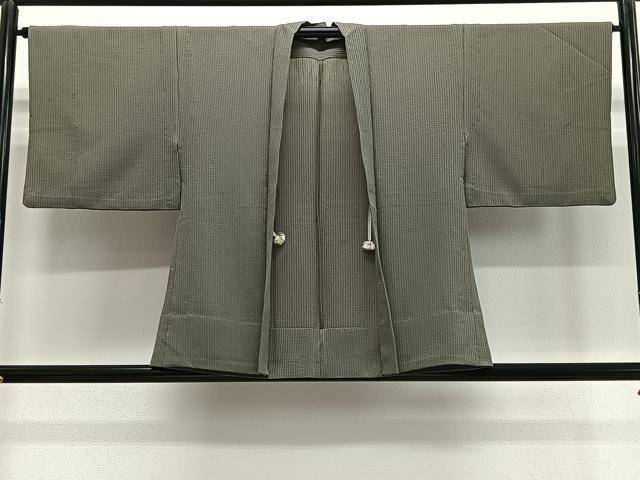 ■■■　サイズ　■■■ 身丈 77.5cm（肩から） 裄丈 65.5cm 袖丈 42.5cm　縫込み 2cm 袖幅 33cm 前幅 22.5cm 後幅 34cm 裄 お袖側 約3cm　身頃側 約2cm ■■■　商品詳細　■■■ 【正絹】 状...
