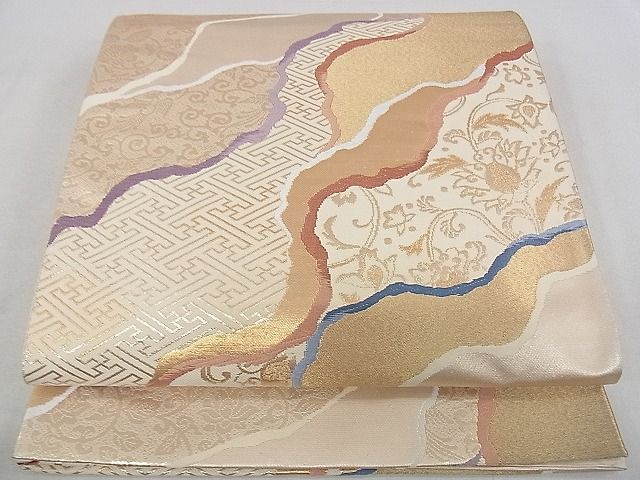 ■■■　サイズ　■■■ 長さ 428cm 幅 31cm程 ■■■　商品詳細　■■■ 【正絹】 詳細に関しましては、画像をご確認ください。 大変上質な逸品になります。 お安く出品致しますので、是非この機会にいかがでしょうか？ ■■■　注意事項...