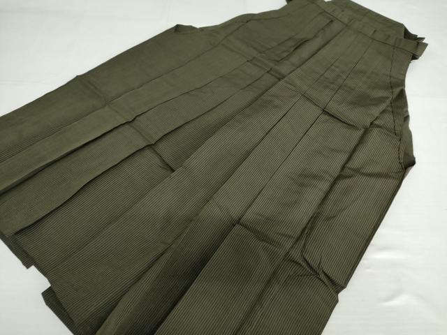 ■■■　サイズ　■■■ 紐下丈　約83.5cm ■■■　商品詳細　■■■ 【正絹】 状態は接写画像のように三の襞に薄い汚れがございますが その他特に目立ったシミ汚れなどもなく大変良い状態です。 大変上質な逸品になります。 お安く出品致します...