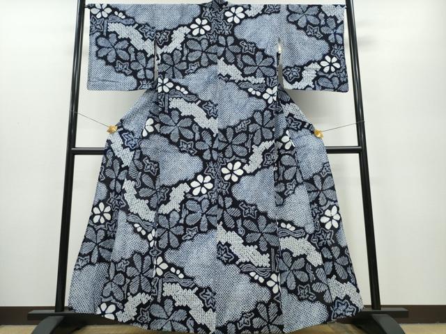 ■■■　サイズ　■■■ 身丈 160cm（肩から） 裄丈 68cm 袖丈 49cm　縫込み 6.5cm 袖幅 35cm 前幅 25cm 後幅 31cm 着物縫いこみ 内揚げ 0cm 裄 お袖側 約0cm　身頃側 約1cm ■■■　商品詳細　...