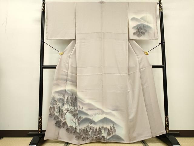■■■　サイズ　■■■ 身丈 161.5cm（肩から） 裄丈 66cm 袖丈 45cm　縫込み 4cm 袖幅 34cm 前幅 25.5cm 後幅 29cm 着物縫いこみ 内揚げ 7cm 裄 お袖側 約1cm　身頃側 約1cm ■■■　商品詳...
