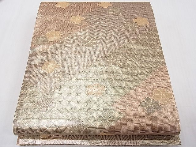 ■■■　サイズ　■■■ 長さ 440cm 幅 31cm程 ■■■　商品詳細　■■■ 【正絹】 詳細に関しましては、画像をご確認ください。 大変上質な逸品になります。 お安く出品致しますので、是非この機会にいかがでしょうか？ ■■■　注意事項...