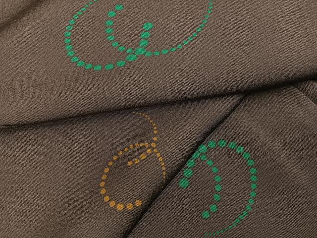 ■■■　サイズ　■■■ 身丈 157cm（肩から） 裄丈 62cm 袖丈 45cm　縫込み 2cm 袖幅 32cm 前幅 22.5cm 後幅 27.5cm 着物縫いこみ 内揚げ 0cm 裄 お袖側 約4cm　身頃側 約4cm ■■■　商品詳...