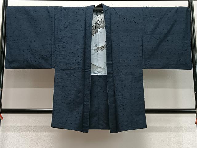 ■■■　サイズ　■■■ 身丈 90cm（肩から） 裄丈 70.5cm 袖丈 48cm　縫込み 3.5cm 袖幅 36cm 前幅 20cm 後幅 31cm 裄 お袖側 約1cm　身頃側 約1cm ■■■　商品詳細　■■■ 【正絹】 状態は特に...