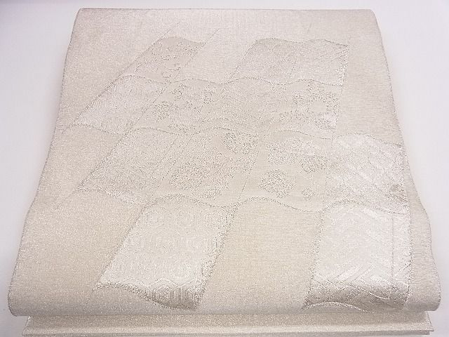 ■■■　サイズ　■■■ 長さ 444cm 幅 31cm程 ■■■　商品詳細　■■■ 【正絹】 詳細に関しましては、画像をご確認ください。 大変上質な逸品になります。 お安く出品致しますので、是非この機会にいかがでしょうか？ ■■■　注意事項...