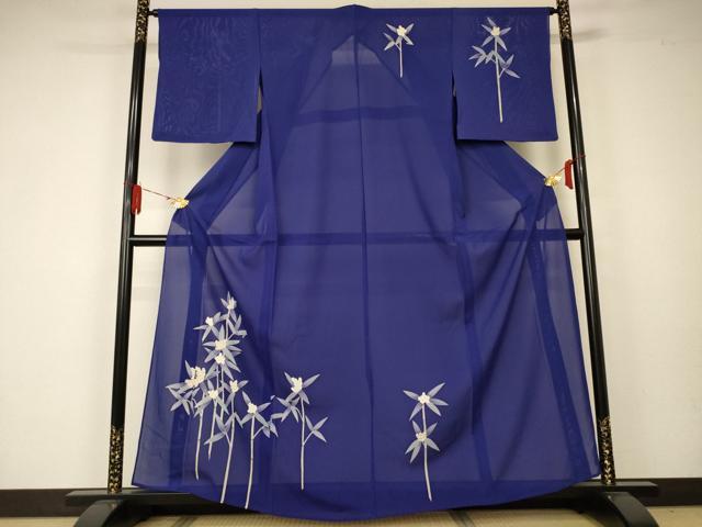 ■■■　サイズ　■■■ 身丈 161cm（肩から） 裄丈 65cm 袖丈 49cm　縫込み 4cm 袖幅 32cm 前幅 27.5cm 後幅 32.5cm 着物縫いこみ 内揚げ 2cm 裄 お袖側 約1.5cm　身頃側 約0cm ■■■　商...