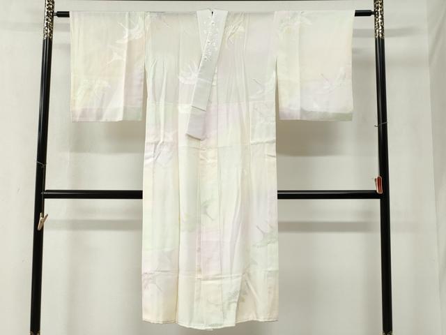 ■■■　サイズ　■■■ 身丈 130cm（肩から） 裄丈 63.5cm 袖丈 48cm　縫込み 4cm 袖幅 32cm 前幅 27cm 後幅 31cm 着物縫いこみ 内揚げ 17cm 裄 お袖側 約3cm　身頃側 約2cm ■■■　商品詳細...