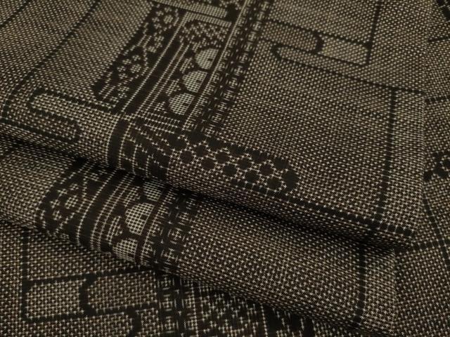 ■■■　サイズ　■■■ 身丈 162cm（肩から） 裄丈 62cm 袖丈 49cm　縫込み 3cm 袖幅 32cm 前幅 23cm 後幅 28cm 着物縫いこみ 内揚げ 2cm 裄 お袖側 約1cm　身頃側 約3cm ■■■　商品詳細　■■...