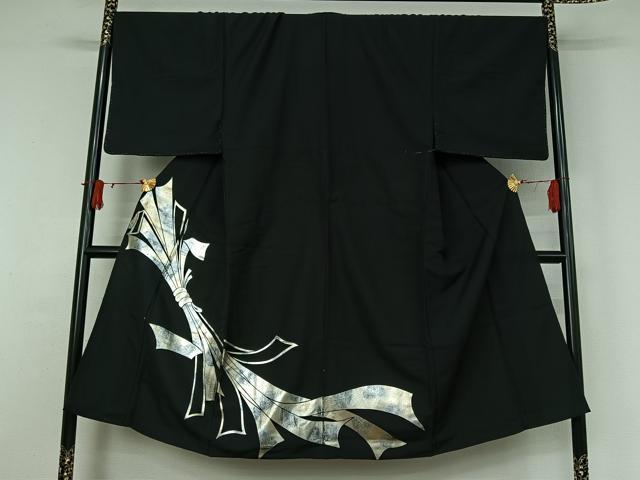 ■■■　サイズ　■■■ 身丈 137cm（肩から） 裄丈 70cm 袖丈 49cm　縫込み 3cm 袖幅 35cm 前幅 27cm 後幅 31cm 着物縫いこみ 内揚げ 16cm 裄 お袖側 約0cm　身頃側 約1cm ■■■　商品詳細　■...