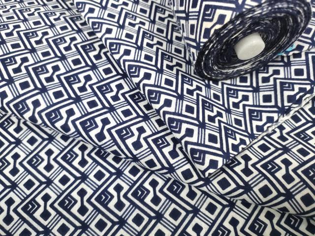 ■■■　サイズ　■■■ 長さ　　着尺分あり 幅　　　約35cm ■■■　商品詳細　■■■ 【木綿・未使用】 状態は接写画像のように表地所々に薄い汚れがございます。 大変上質な逸品になります。 お安く出品致しますので、是非この機会にいかがでし...