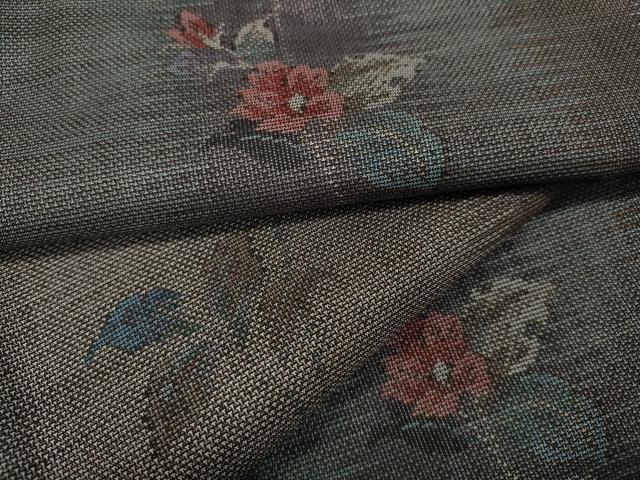 ■■■　サイズ　■■■ 身丈 159.5cm（肩から） 裄丈 64.5cm 袖丈 49cm　縫込み 4cm 袖幅 32cm 前幅 24cm 後幅 29cm 着物縫いこみ 内揚げ 5cm 裄 お袖側 約3cm　身頃側 約4cm ■■■　商品詳...