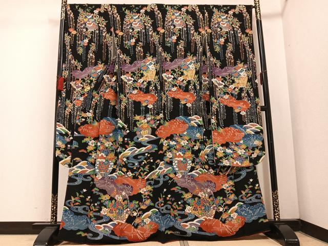 ■■■　サイズ　■■■ 身丈 163cm（肩から） 裄丈 68cm 袖丈 114cm　縫込み 2cm 袖幅 34cm 前幅 23cm 後幅 30.5cm 着物縫いこみ 内揚げ 0cm 裄 お袖側 約0cm　身頃側 約0cm ■■■　商品詳細...