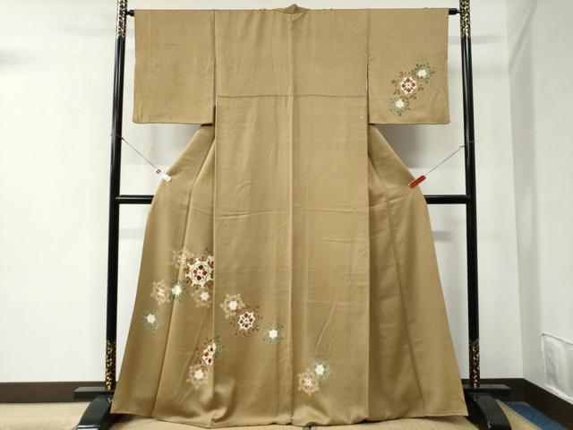 ■■■　サイズ　■■■ 身丈 166cm（肩から） 裄丈 65cm 袖丈 48cm　縫込み 11cm 袖幅 33cm 前幅 26cm 後幅 31cm 着物縫いこみ 内揚げ 2.5cm 裄 お袖側 約2.5cm　身頃側 約3cm ■■■　商品...